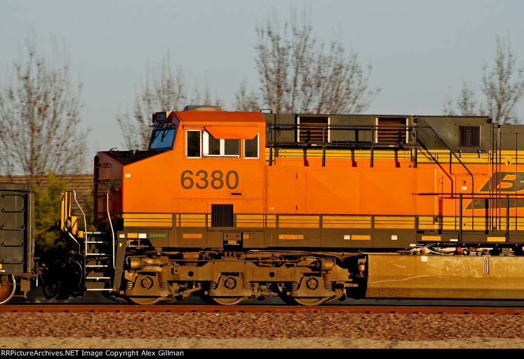 BNSF 6380 Eastbound, Cab-Shot
